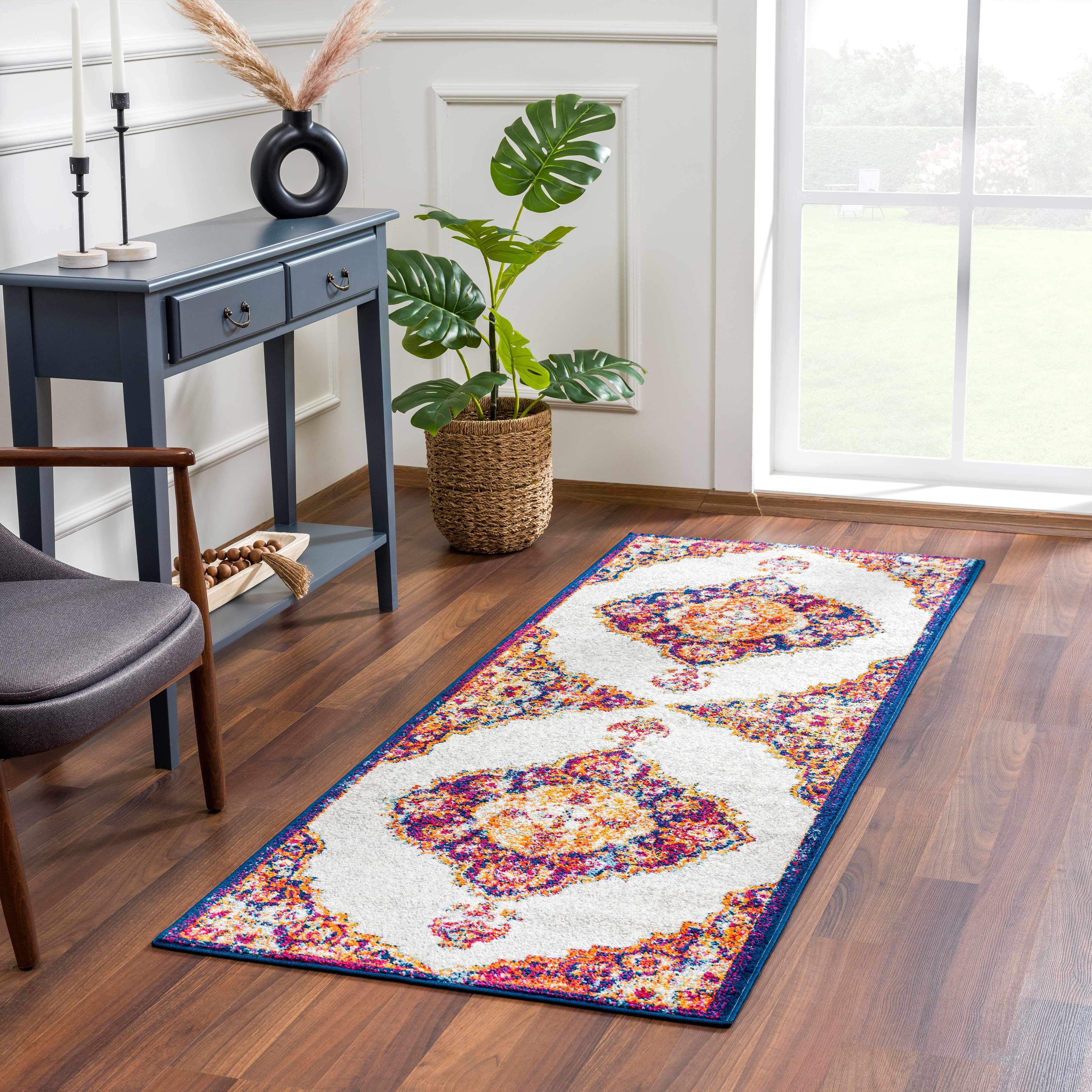 Hauteloom Istanbul Collection Medallion Runner Rug for Living Room ...