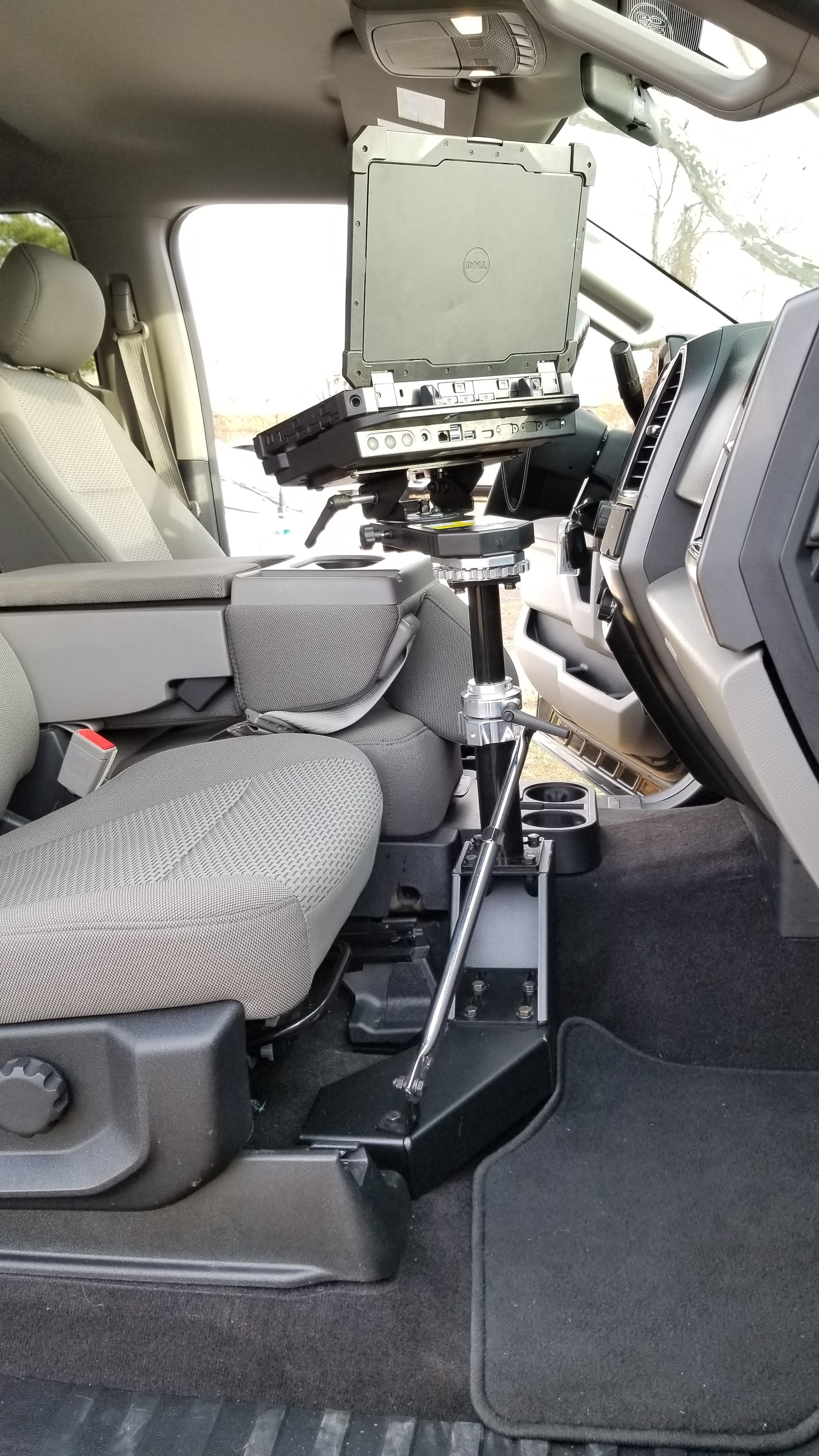 Havis Premium Passenger Side Mount Package - Mounting kit (pole, swing ...