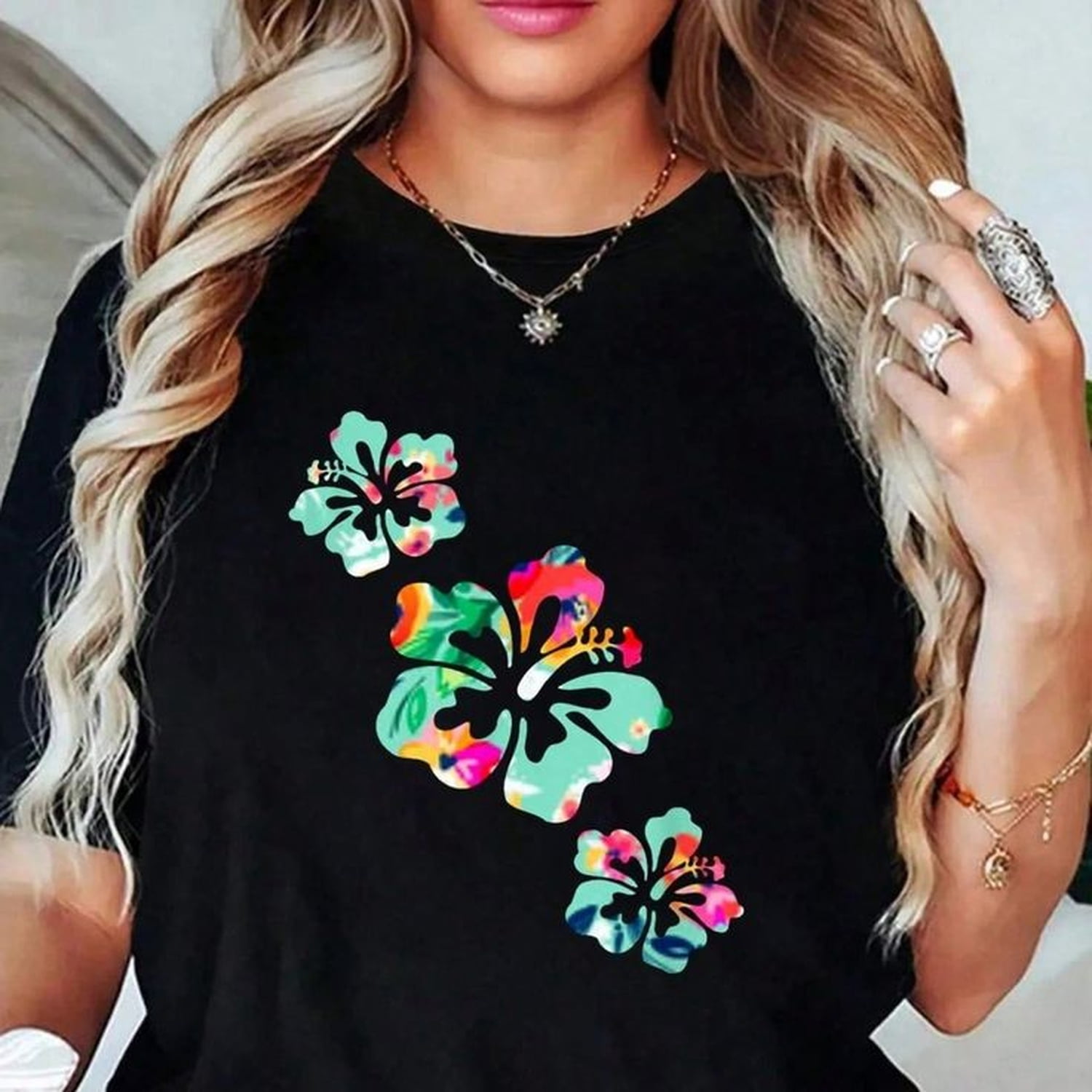HawaI1I Hibiscus Flower HawaI1Ian Surfer StY1Le Vintage Floral T-S1Hirt ...