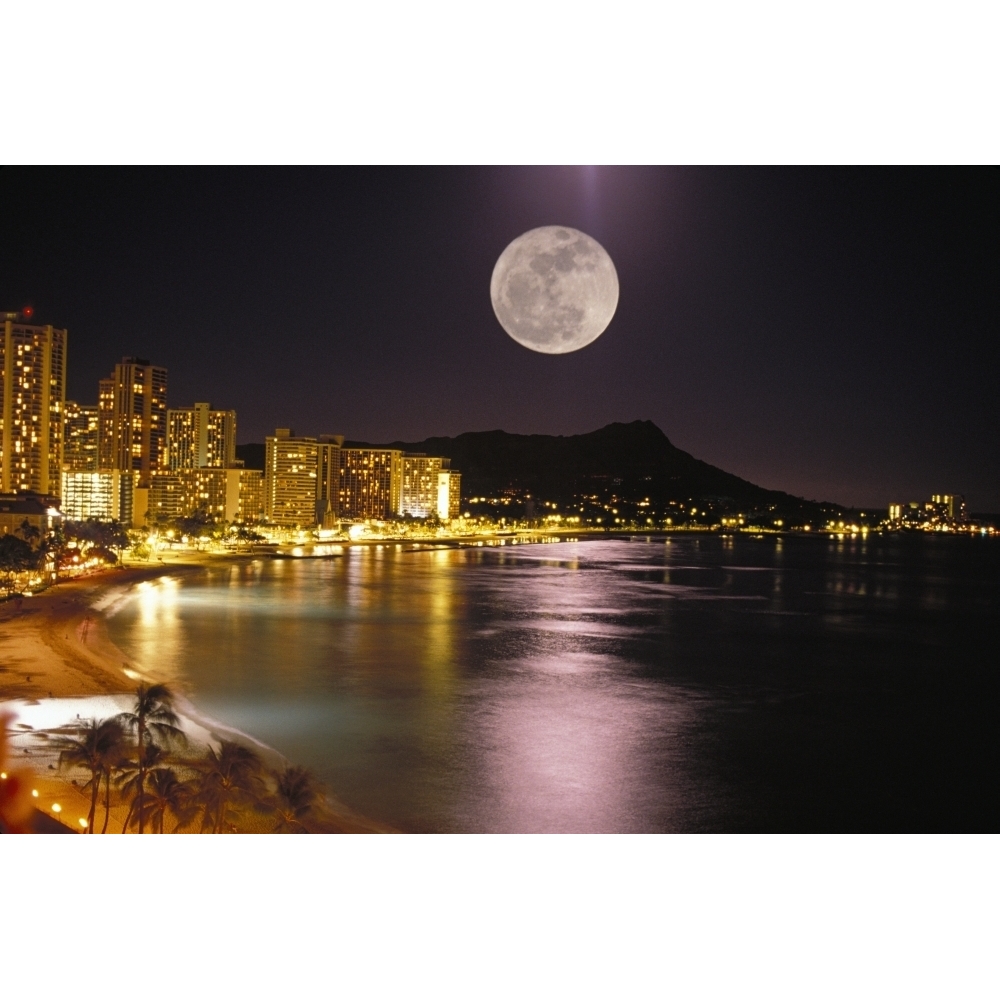 Hawaii Oahu Diamond Head Waikiki Beach Full Moon Reflecting City Lights ...
