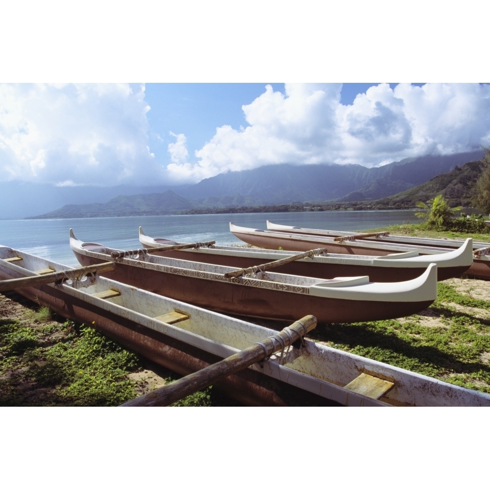 Hawaii Oahu Kaneohe Bay Secret Island Line Of Outrigger Canoes On Beach ...