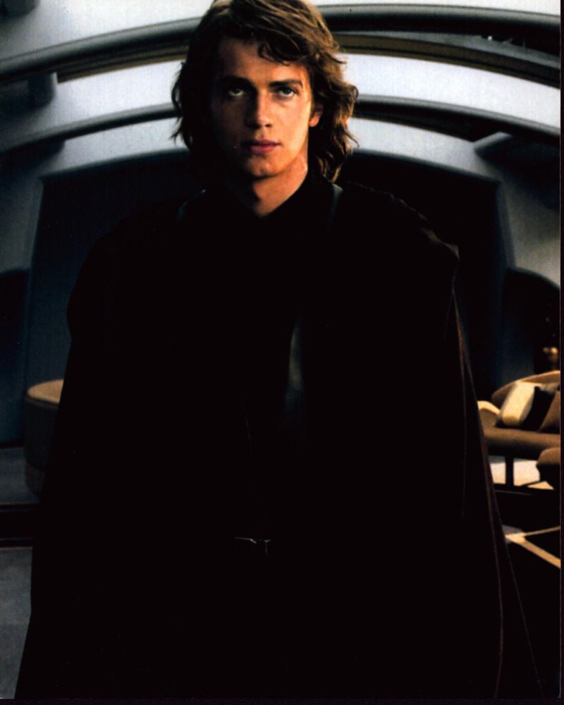 Hayden Christensen Wearing Black In Star Wars: Episode Iii - Revenge Of ...