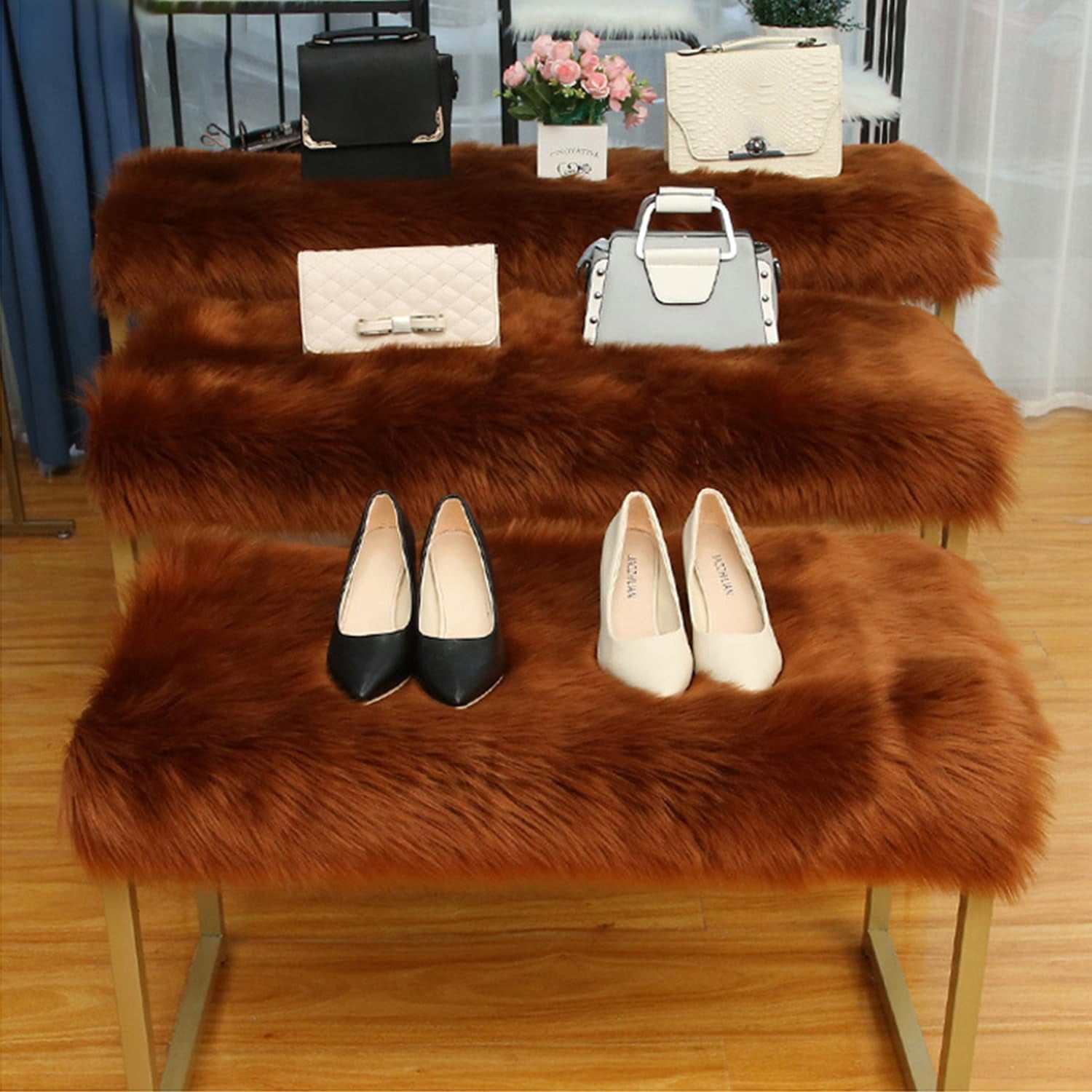 Hbtdoern Plush Table Runner, Soft Faux Fur Decorative Runner for Dining ...