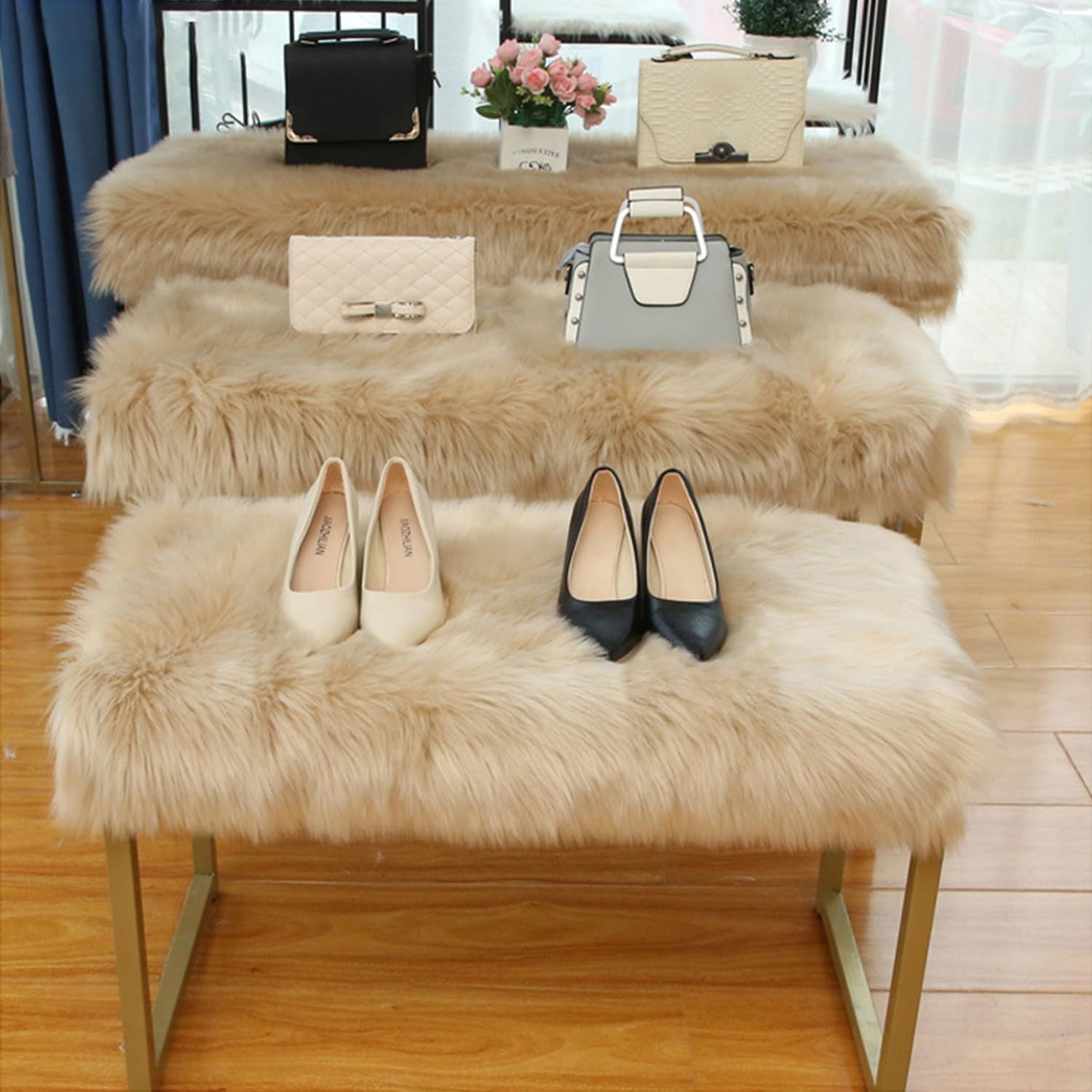 Hbtdoern Plush Table Runner, Soft Faux Fur Decorative Runner for Dining ...