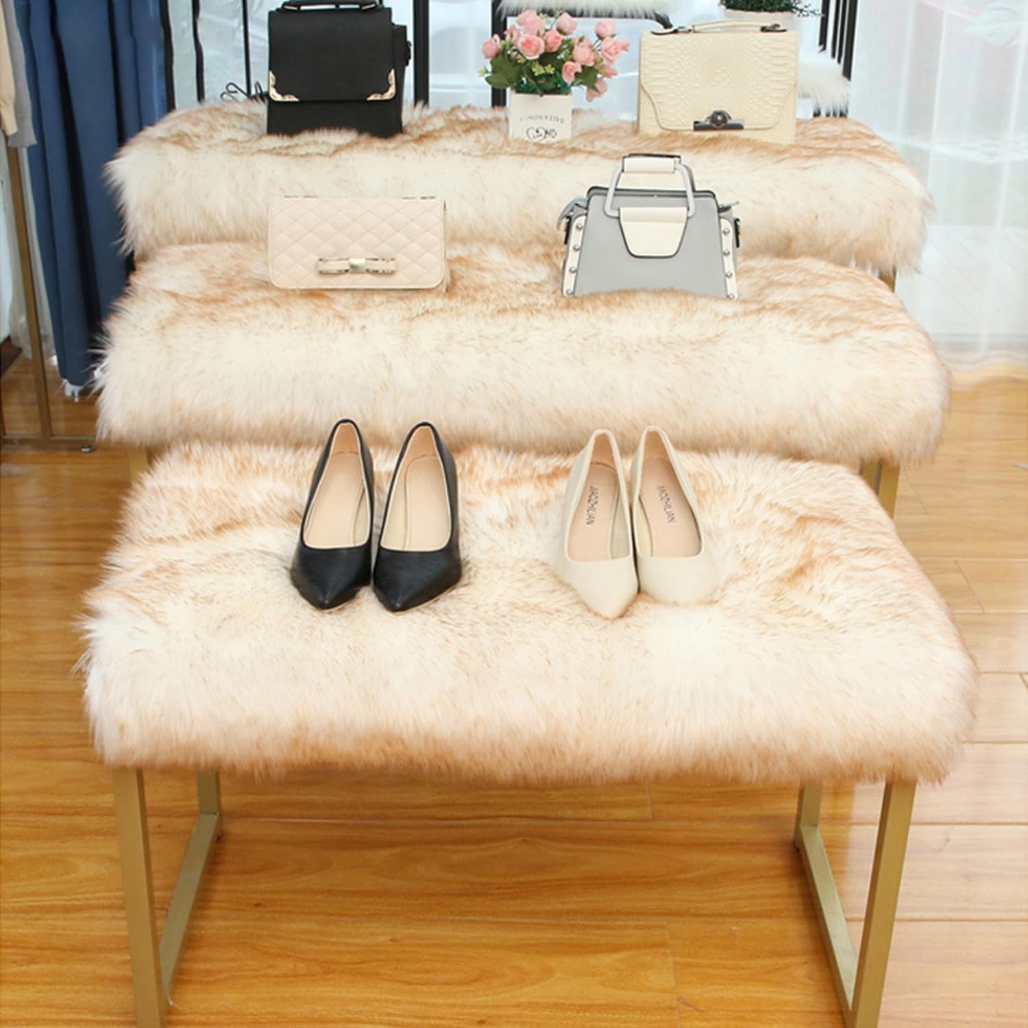 Hbtdoern Plush Table Runner, Soft Faux Fur Decorative Runner for Dining ...