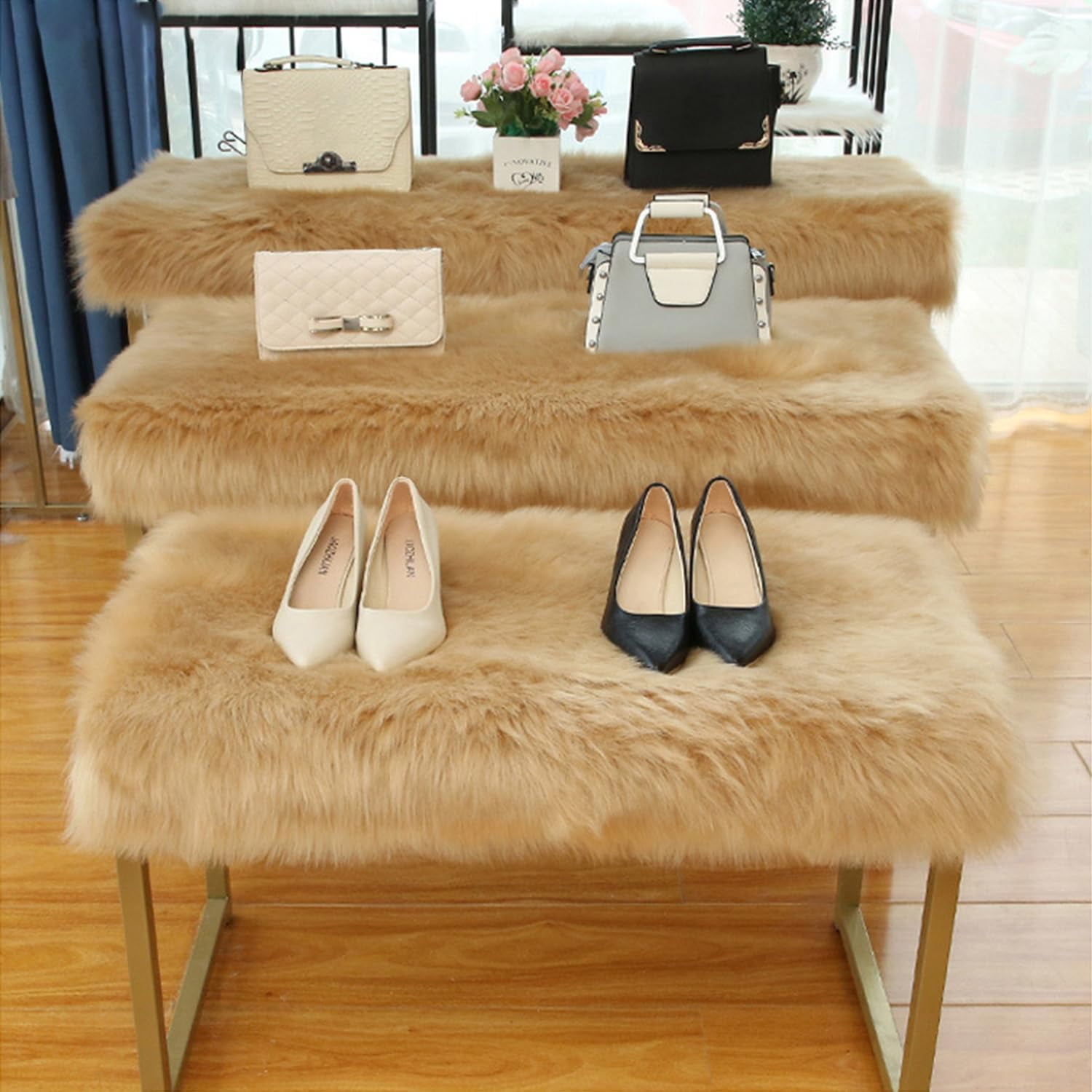 Hbtdoern Plush Table Runner, Soft Faux Fur Decorative Runner for Dining ...