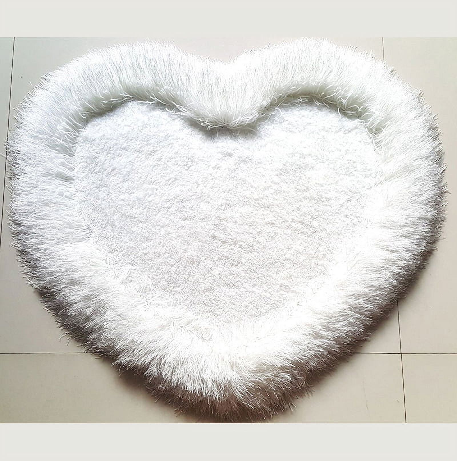 Heart Shaped Area Rug 28-in x 32-in, Hand Tufted Fluffy Shaggy Rug, 4 ...