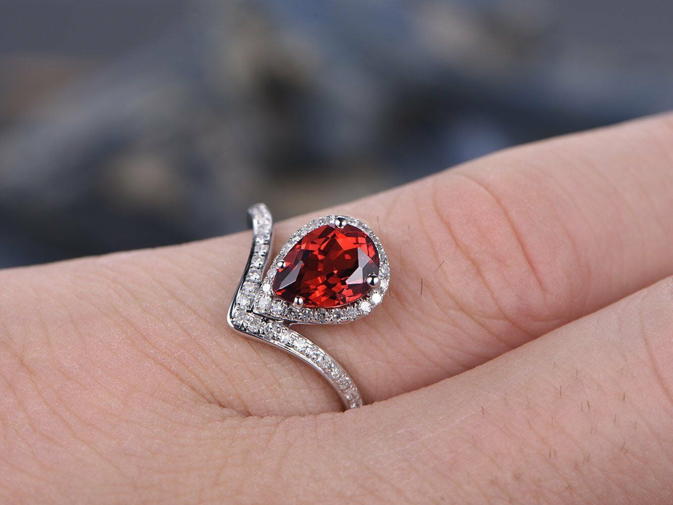 HeartsAndYou 1.5ct Natural Red Garnet Crown Halo Style Engagement Ring ...