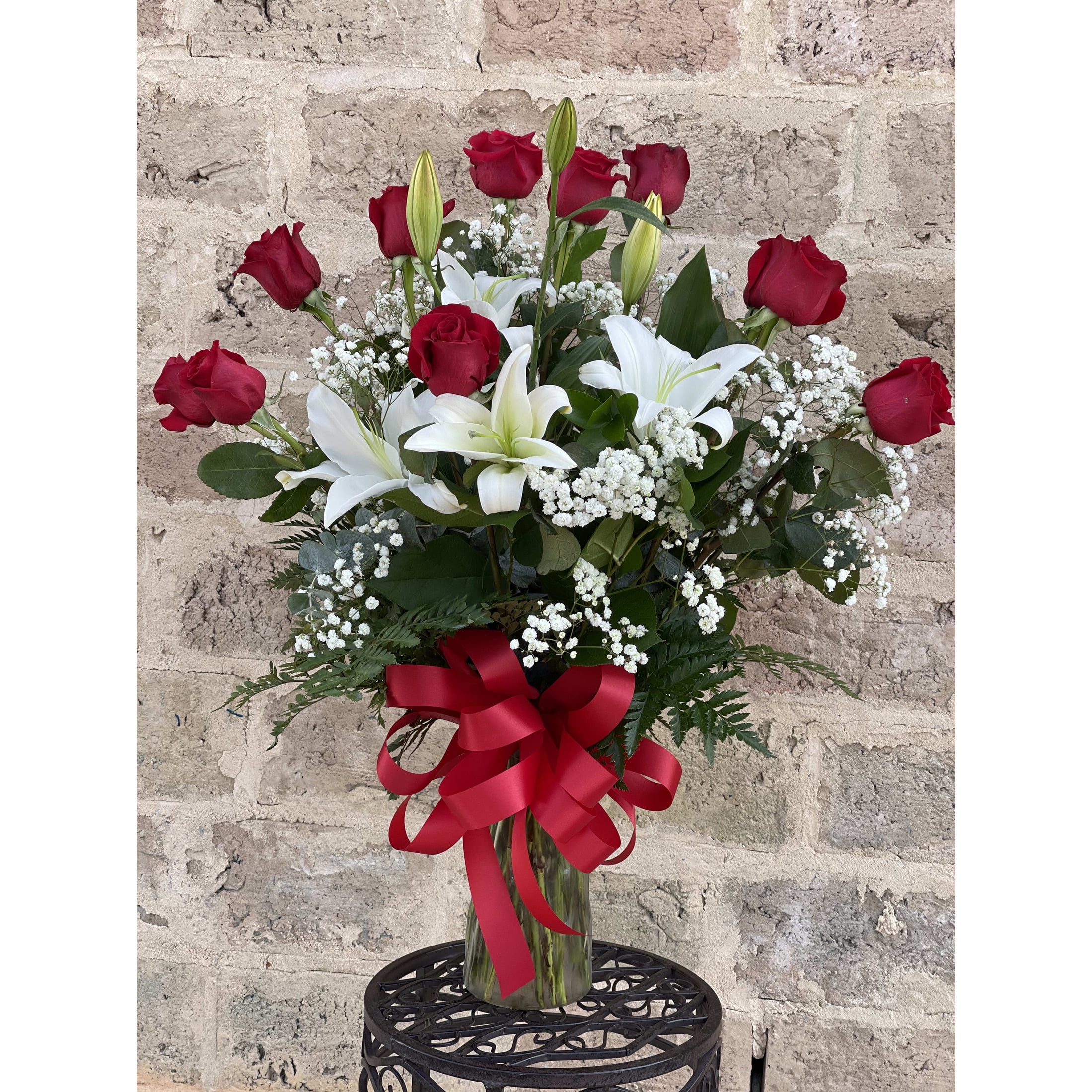 Heavenly Floral Designs Classic Dozen with Oriental Lily - Standard ...