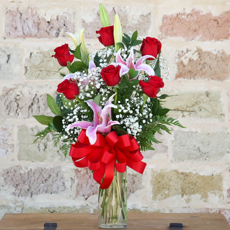 Heavenly Floral Designs Half Dozen Red Roses with W/ Upgrade of ...