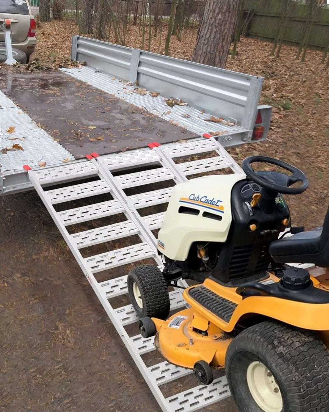 Heavy Duty Aluminum Tri-Folding Loading Ramp with Treads, Weight Limit ...