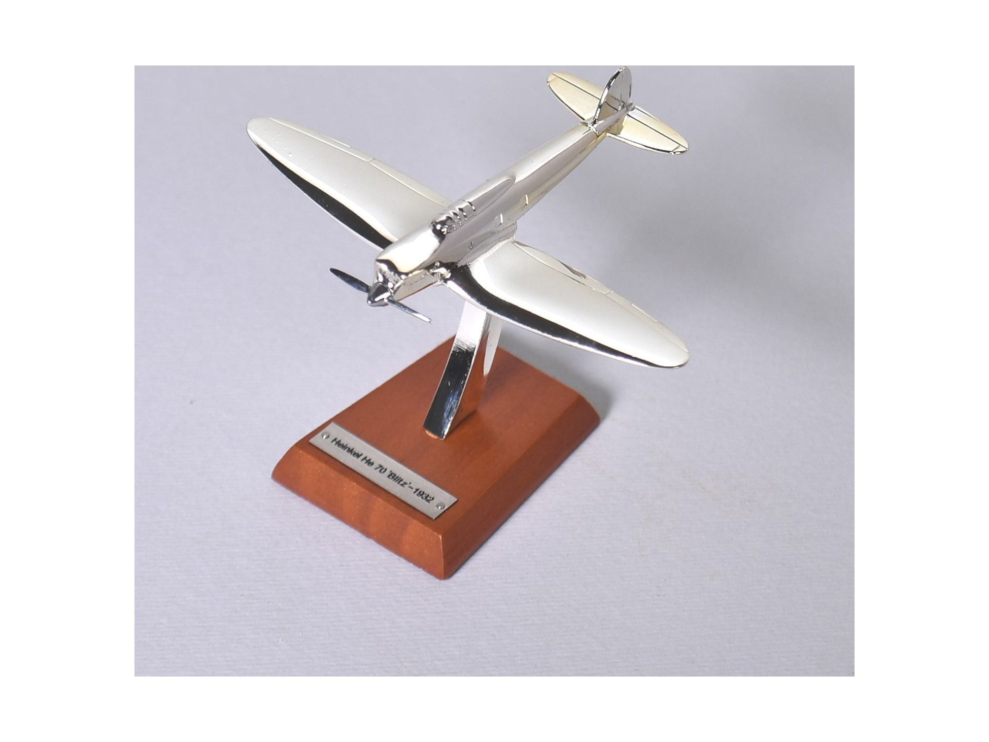 Heinkel He70 Blitz (1932) 1:200 scale Diecast Model Airplane in Chrome ...