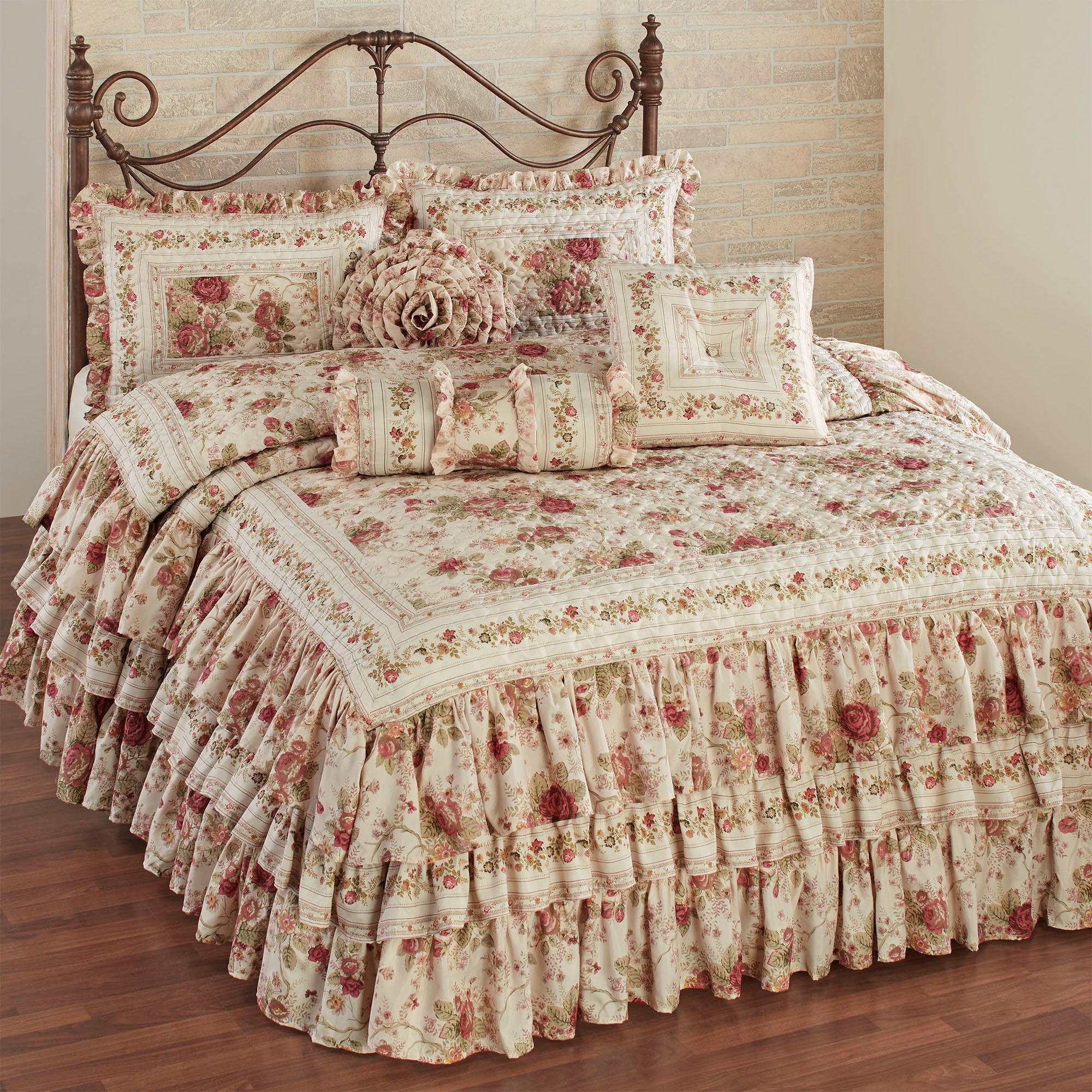 Heirloom Rose 6-Piece Full Bed Set, Vintage, Classic Floral Bedspread ...