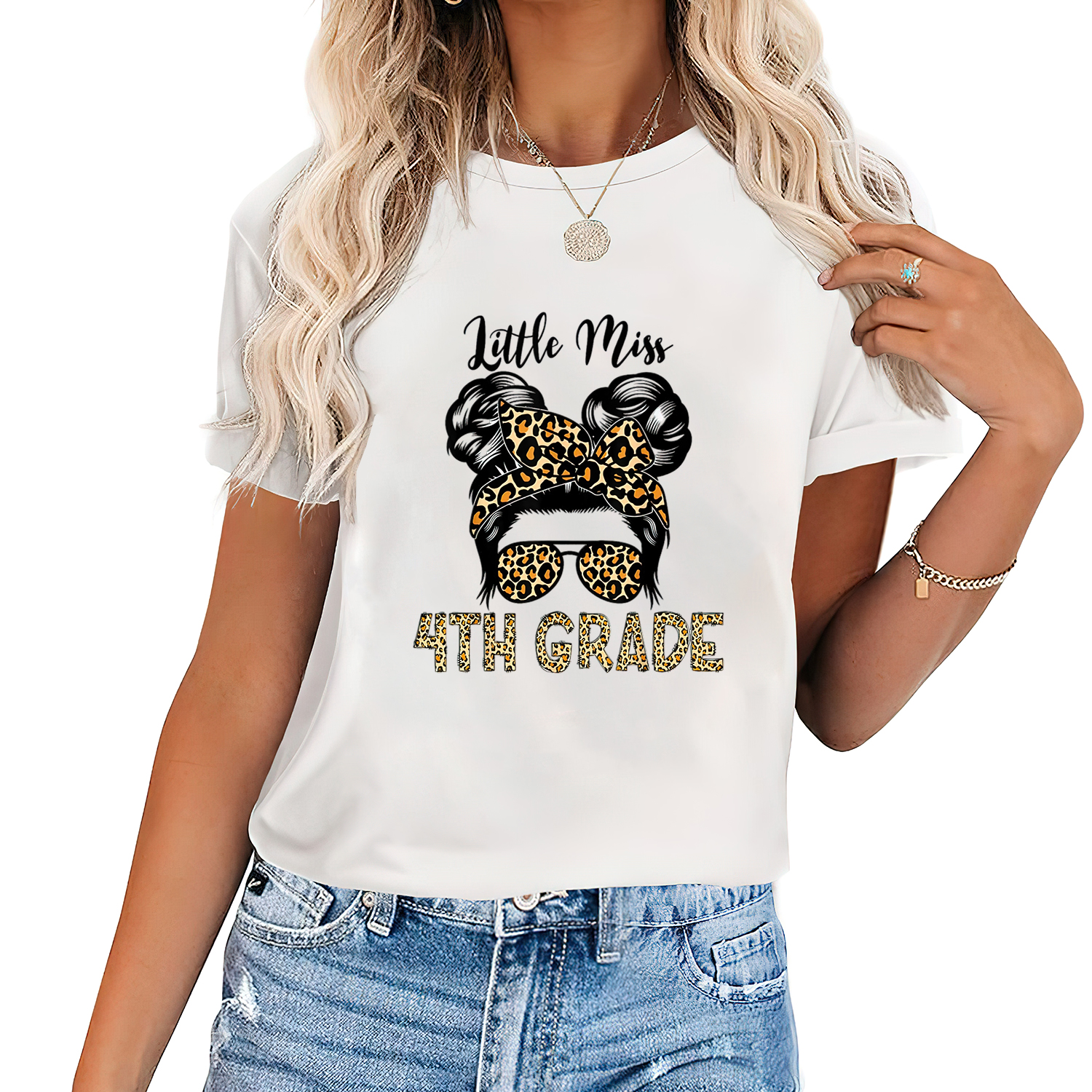Hello 4th Grade Messy Hair Bun Girl Back To School First Day T-Shirt ...