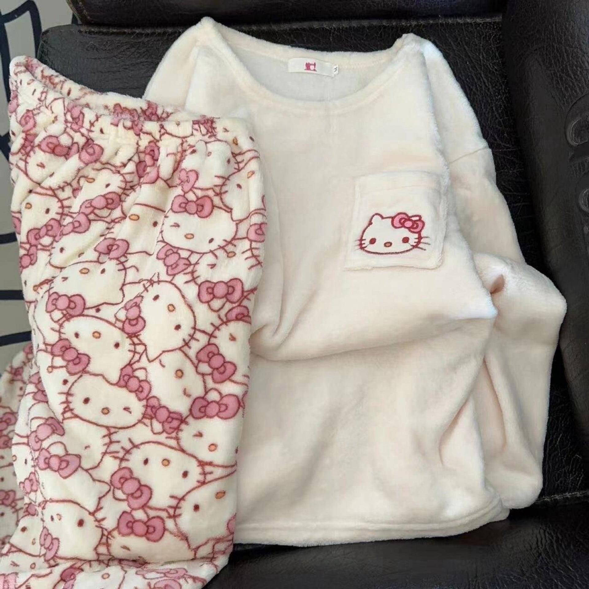 Hello Kitty Stuff Pajamas Female Flannel Winter Winter Warmth Sanrio ...