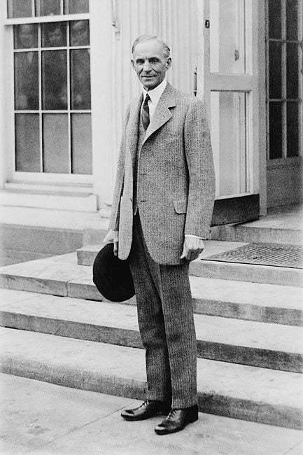 Henry Ford Portrait Standing by White House Style - A - 20x30 Inch ...