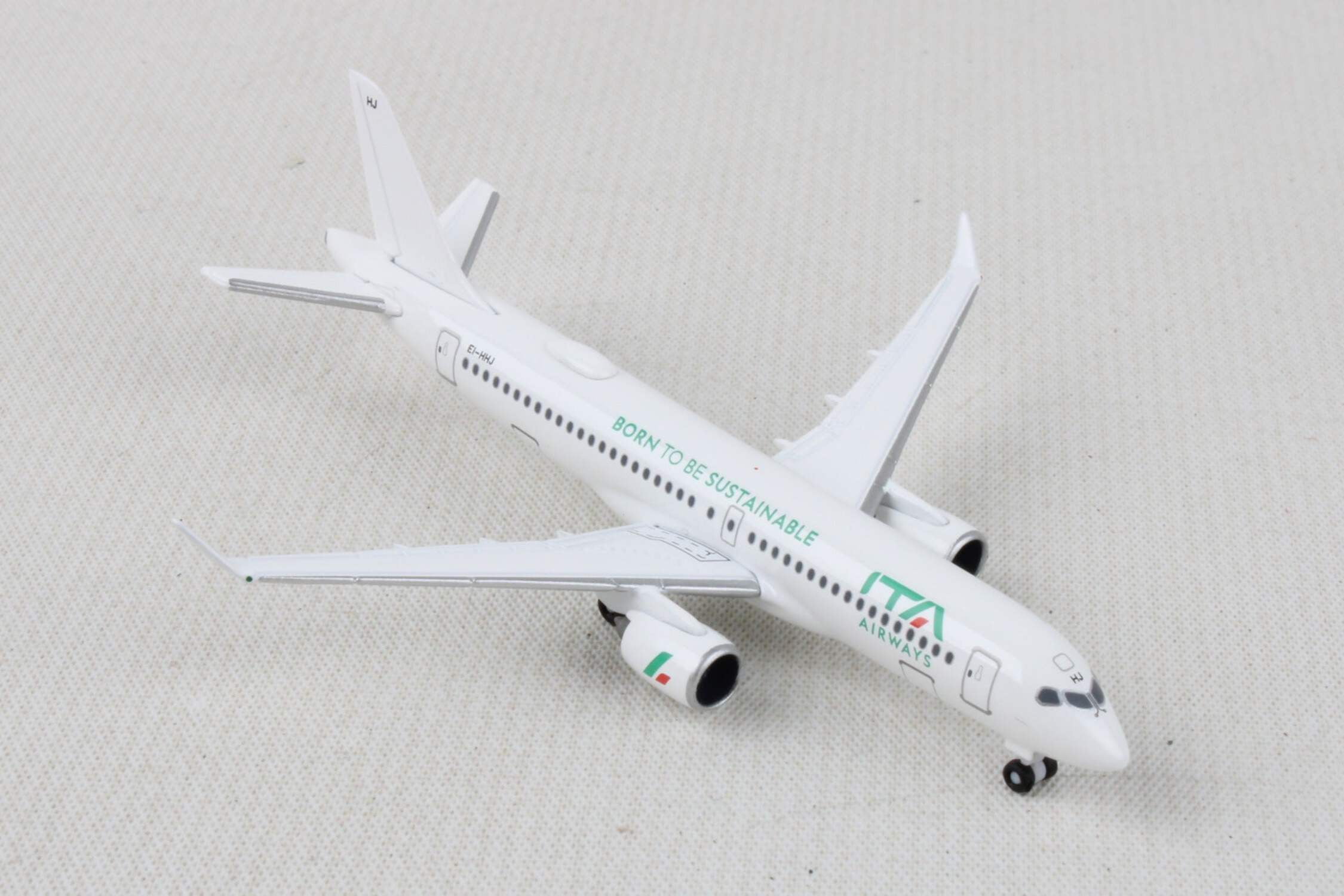 Herpa HE536875 1-500 Scale Aircraft Model Plane for Italy Aiways A220 ...
