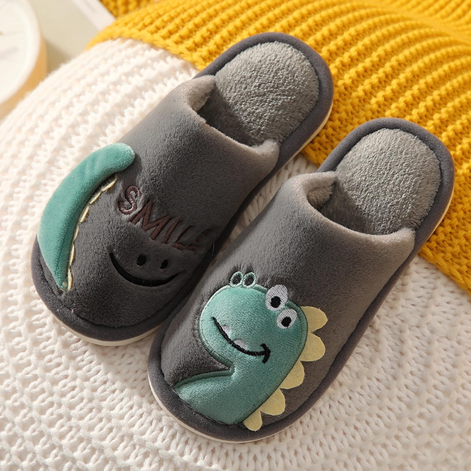 Herrnalise Women Girls Cute Cotton Short Plush Flat Slippers Casual ...