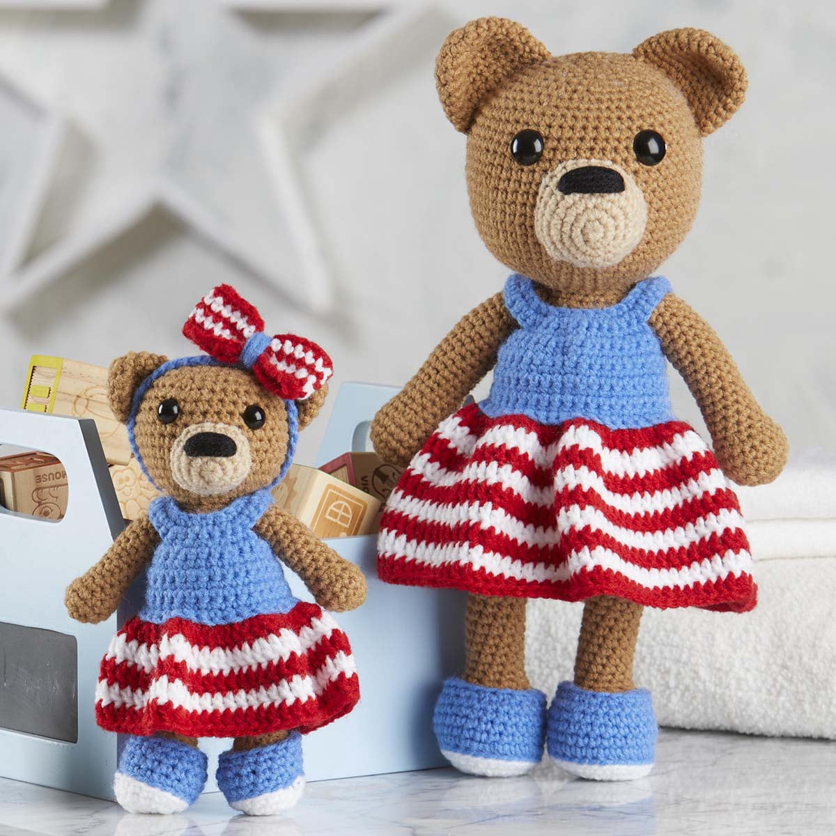 Herrschners® Red, White, & Cute Ensemble Crochet Kit - Walmart.com