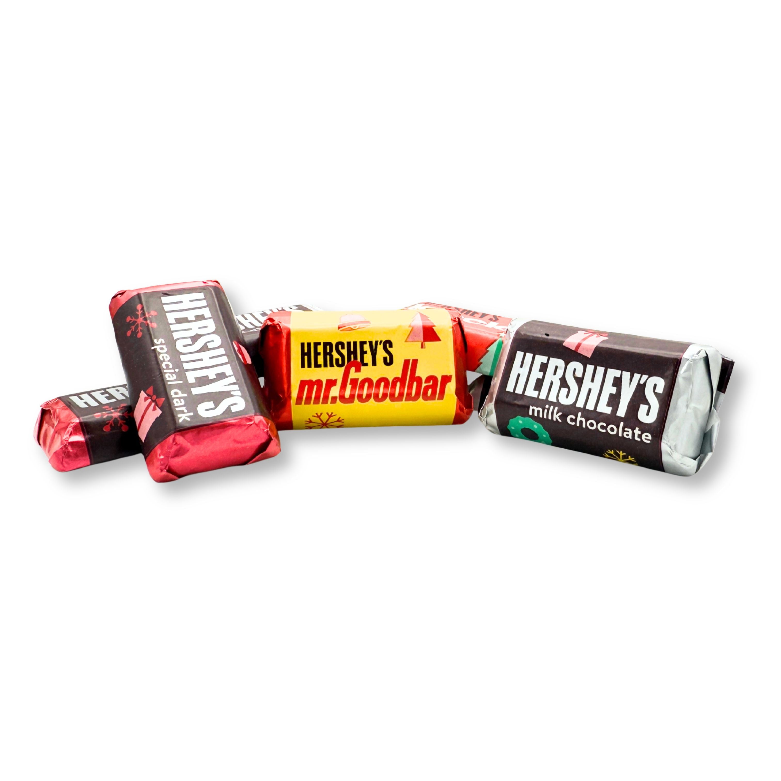 Hershey's Miniatures Assortment Christmas - 1 lb - Walmart.com