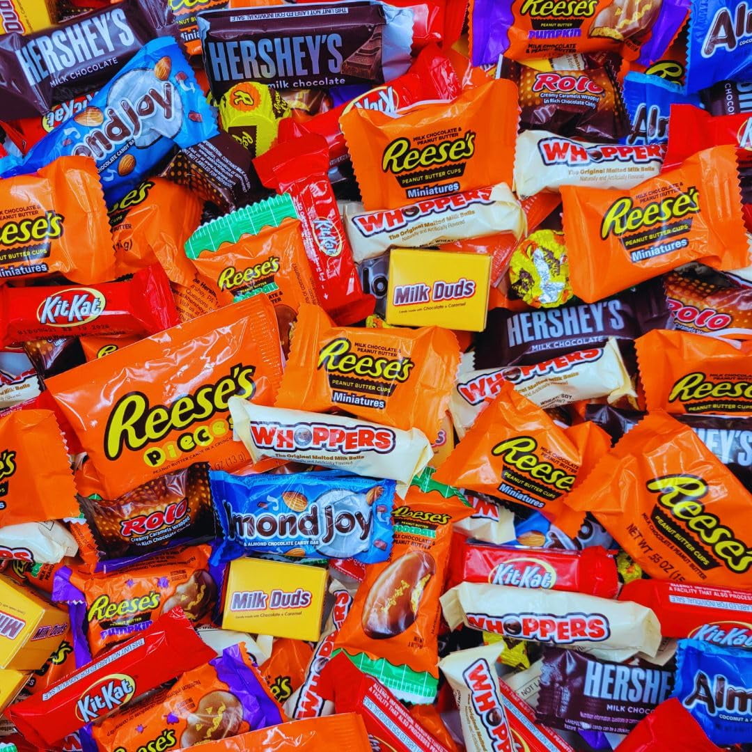 Hersheys Milk Chocolate Assorted Chocolate Candy Bulk Party Pack ...