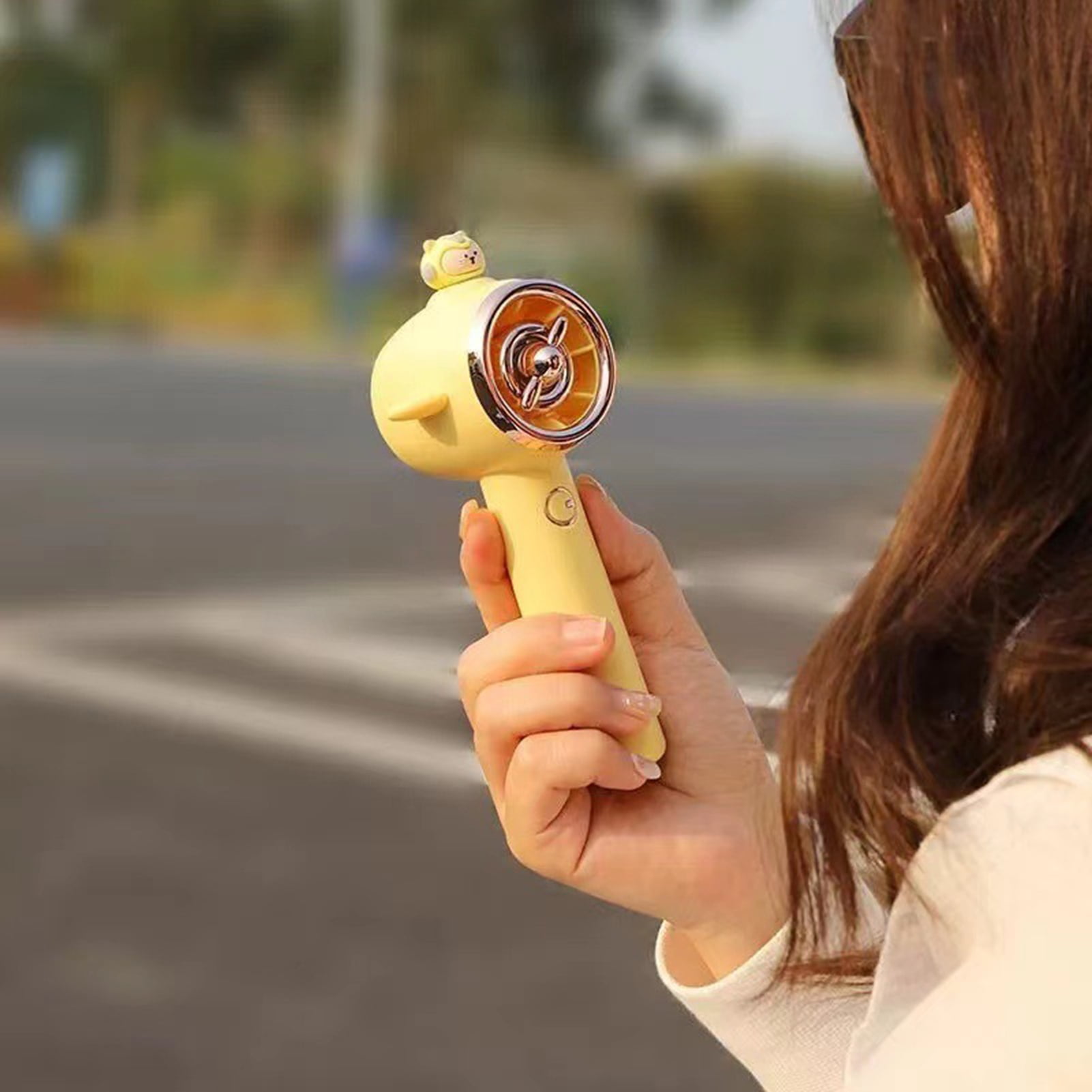 Hesroicy Handheld Fan Rechargeable Speed Adjustable Hidden Blade Design ...