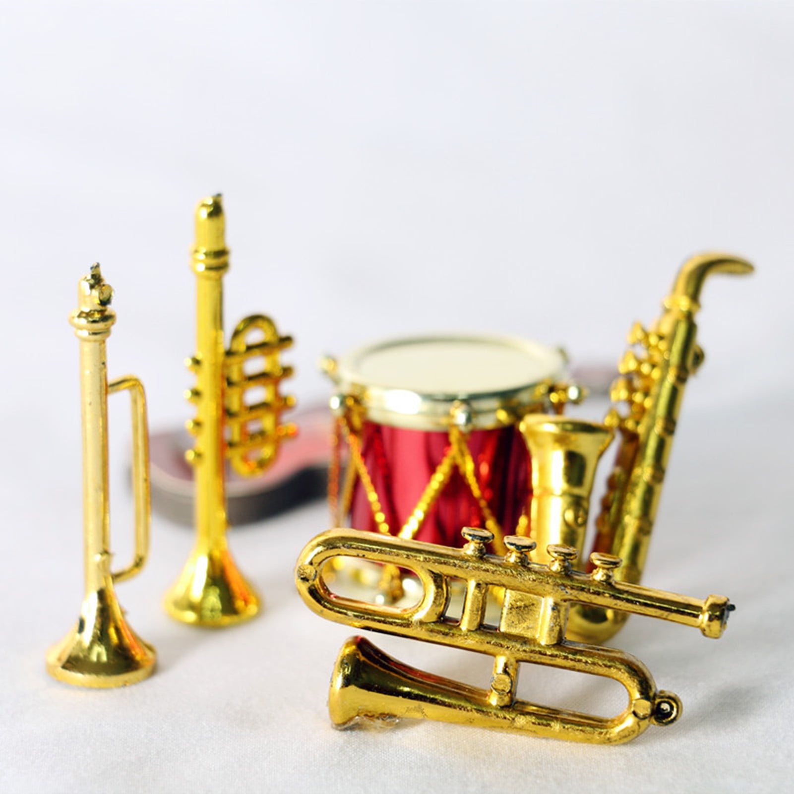 Hesroicy Mini Musical Instrument Simulation Scene Accessories Plastic ...