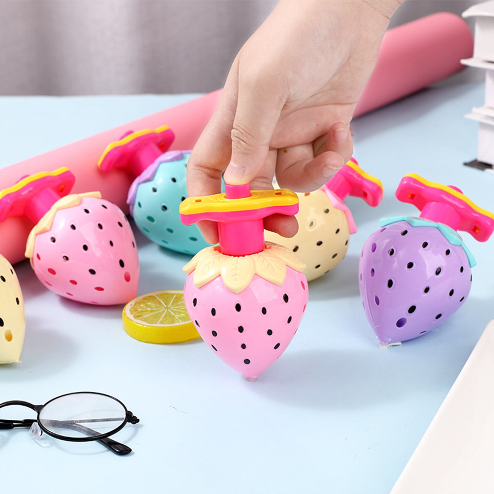 Hesroicy Spinning Top Toy with Launcher LED Flashing Colorful Rotating ...