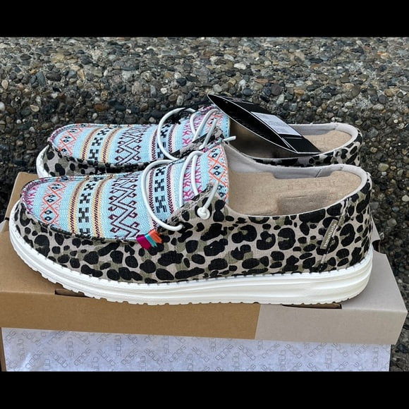 Hey Dude Wendy Aztec Jungle Beige Shoes - Walmart.com
