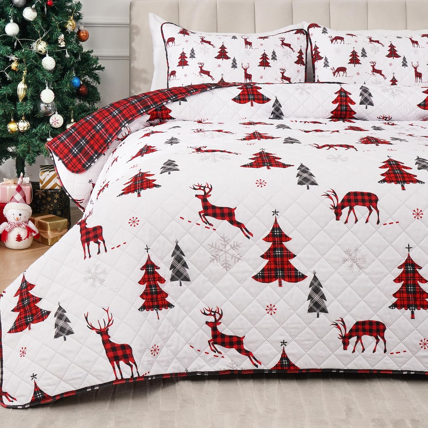Highcool 3-Piece Size Reversible Reindeer Christmas Quilt Set with 2 ...