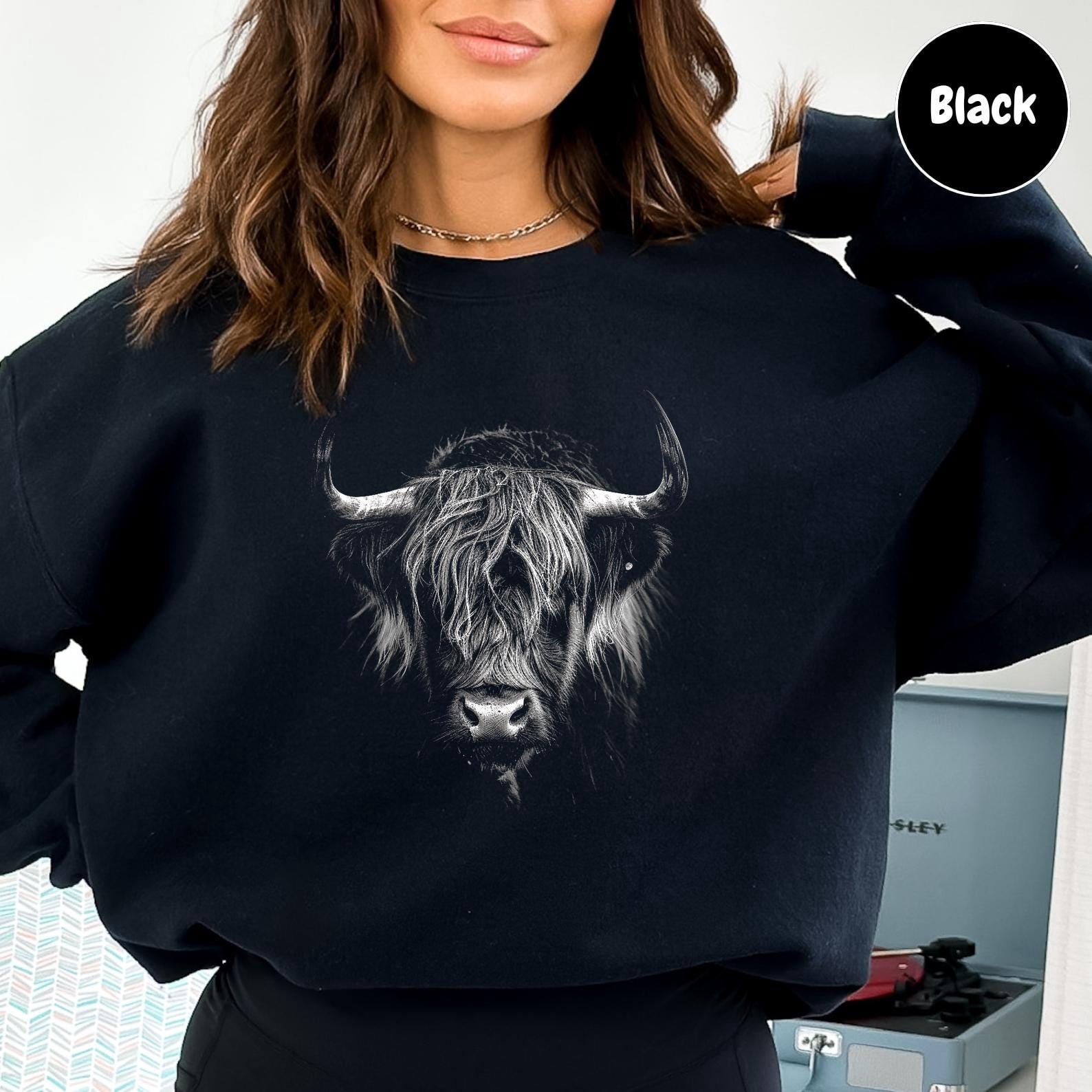 Highland Cow Sweatshirt Farm Animal Rustic Design Casual Country Style ...