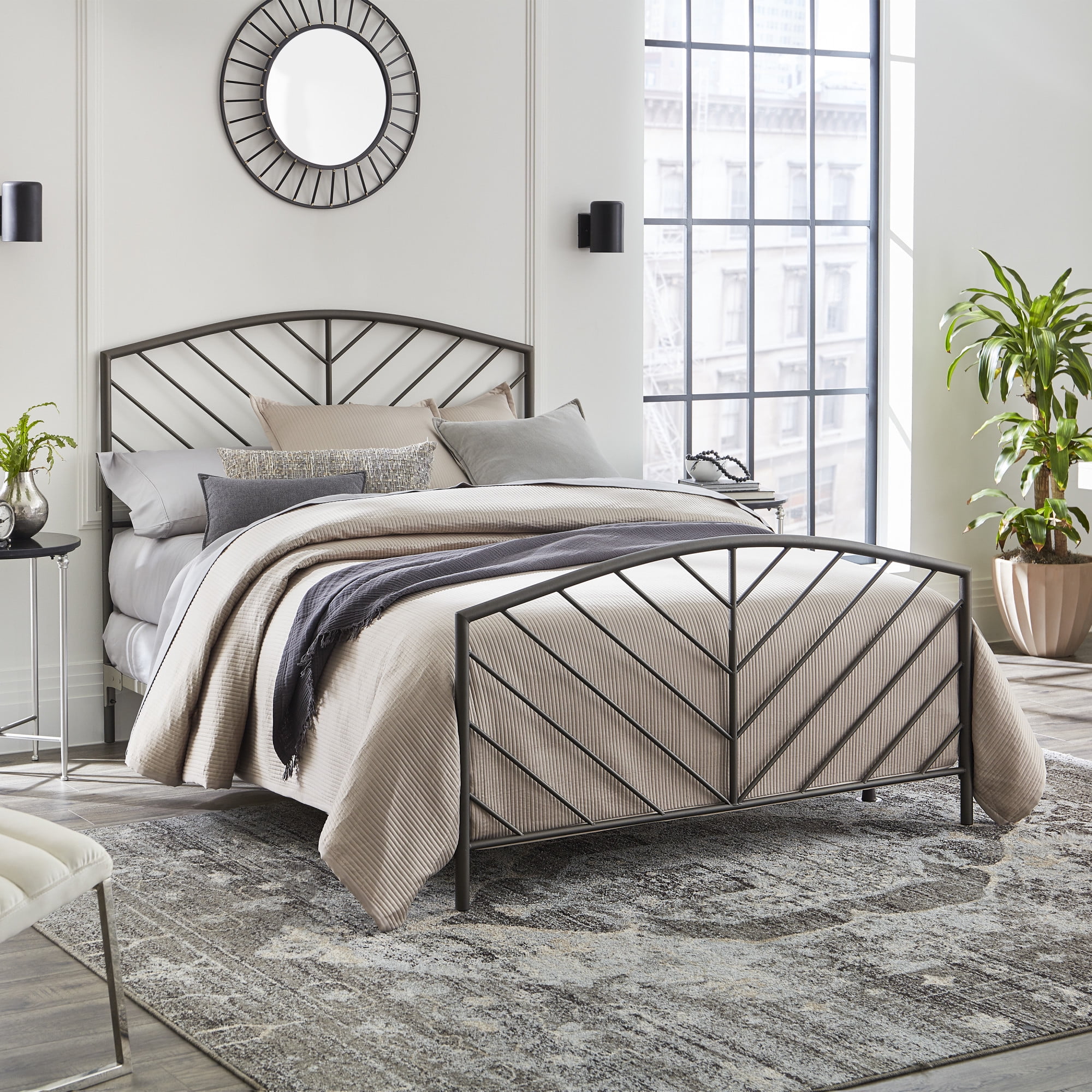 Hillsdale Furniture Essex Gray Bronze Metal Queen Bed - Walmart.com