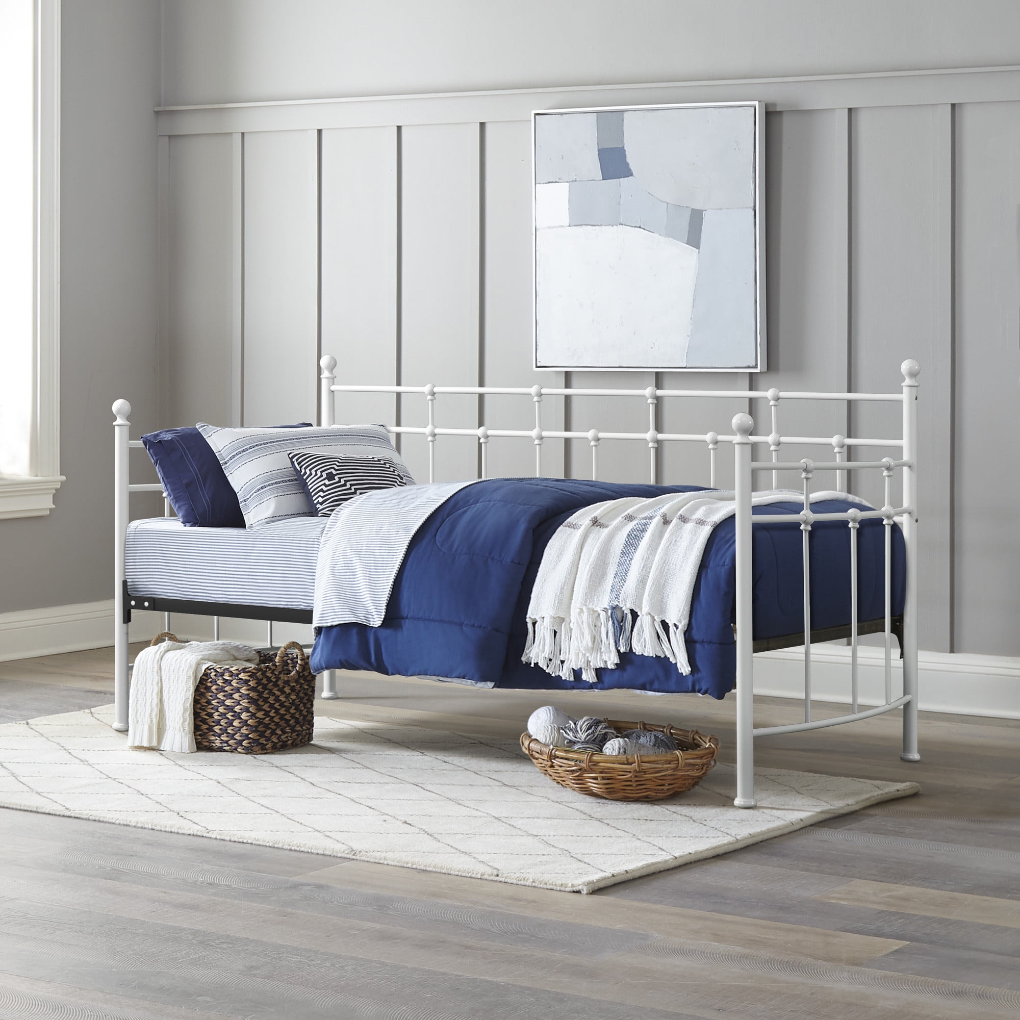 Hillsdale Furniture Providence Metal Twin Daybed, Soft White - Walmart.com