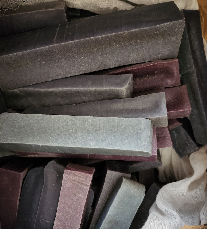 New Age Pet ECOFLEX® Manhattan Raised Dog Bed with Cushion - Walmart.com