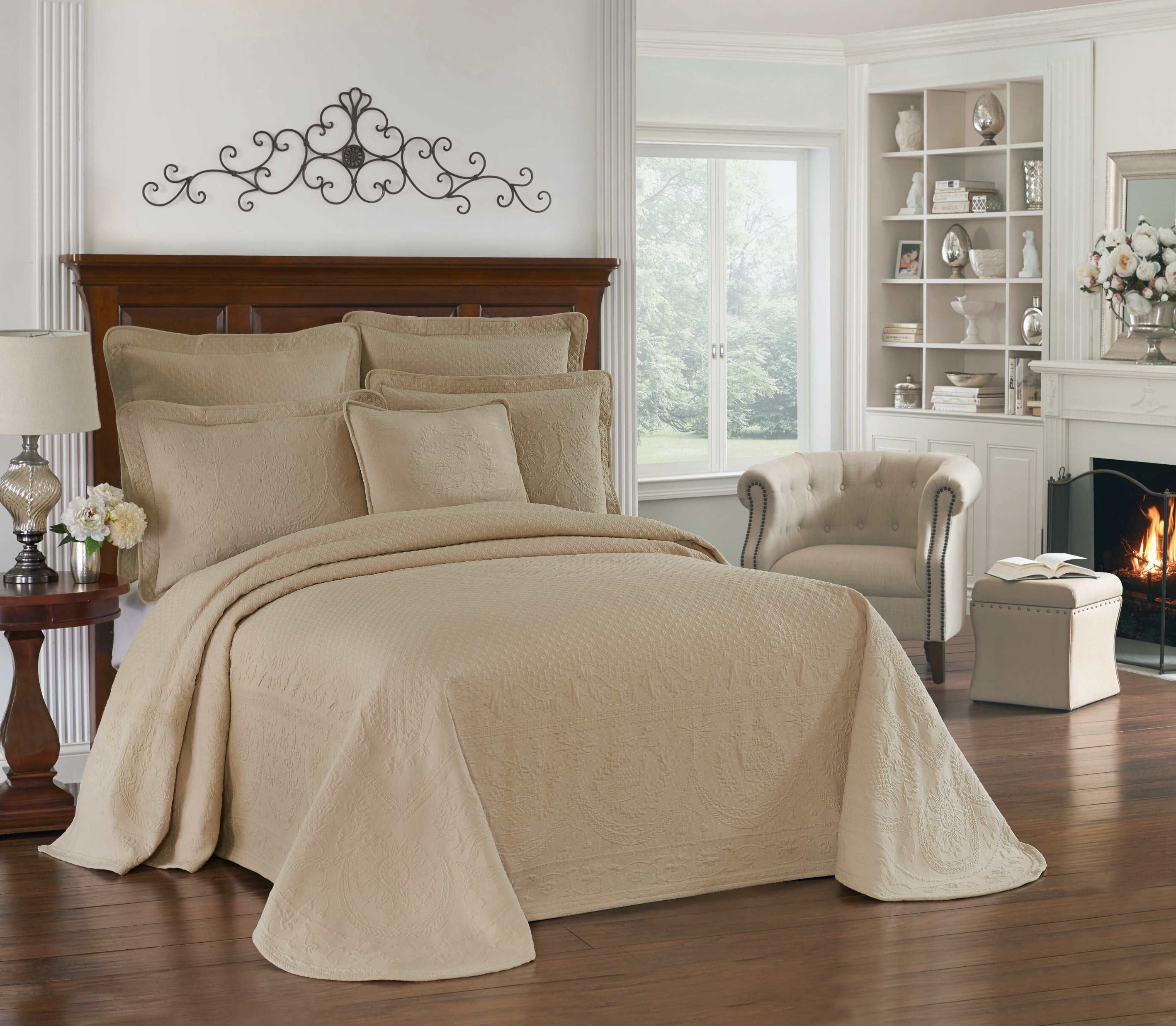 Historic Charleston King Charles Matelasse King Bedspread in Birch ...
