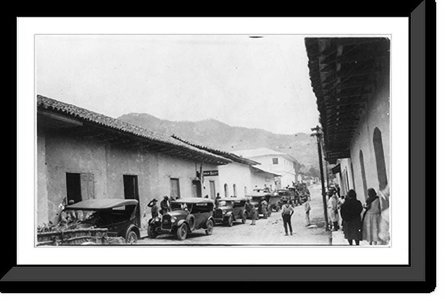 Historic Framed Print, [1st Battalion Marines arriving at Matagalpa ...