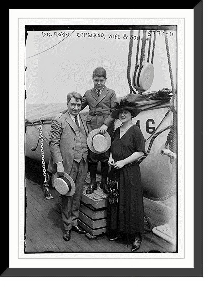 Historic Framed Print, Dr. Royal Copeland, wife and son, 17-7/8" x 21-7 ...