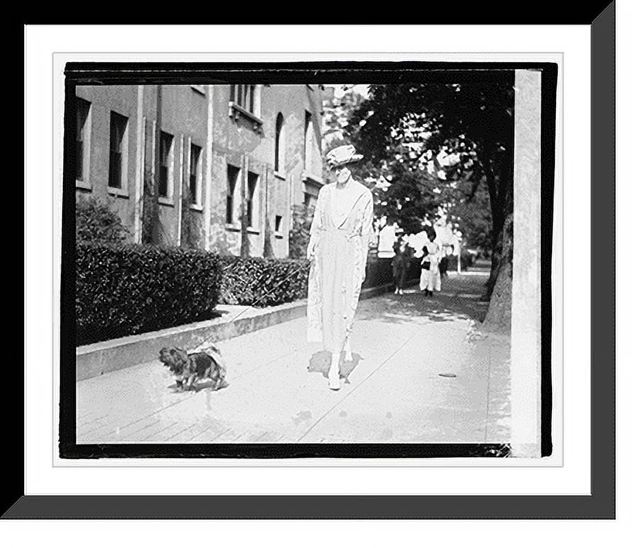 Historic Framed Print, Mrs. Arthur Capper, 8/11/21, 17-7/8" x 21-7/8 ...