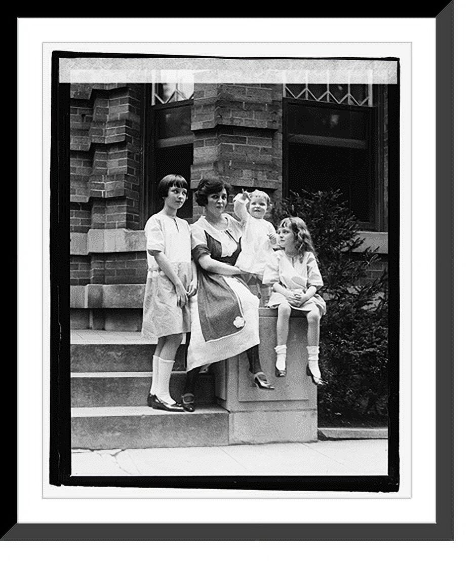 Historic Framed Print, Mrs. Morris Sheppard & children, 8/11/21, 17-7/8 ...