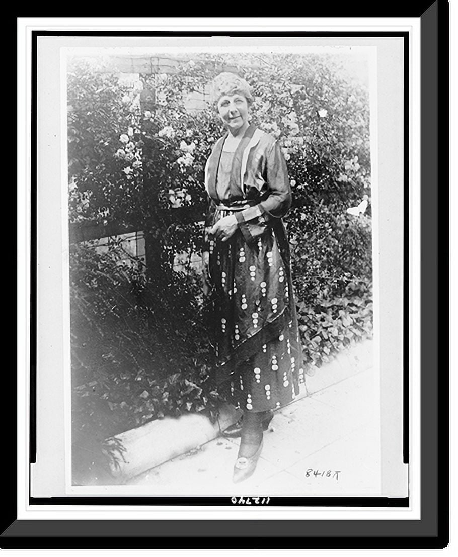 Historic Framed Print, [Mrs. Warren G. Harding, full-length portrait ...