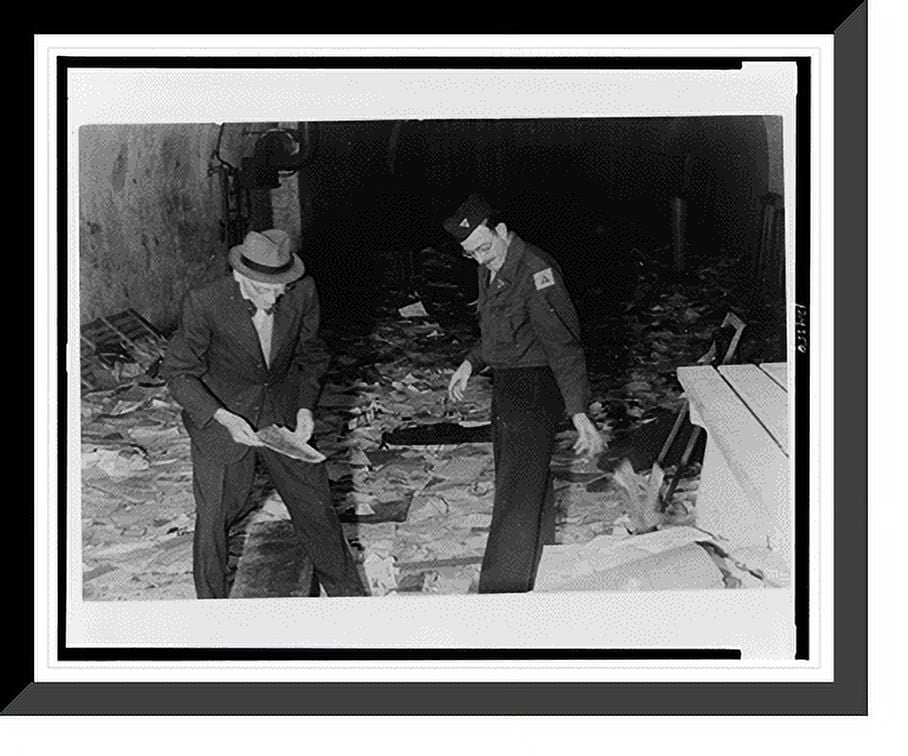 Historic Framed Print, Munich, August 1946. Bürgerbräu sub-basement ...