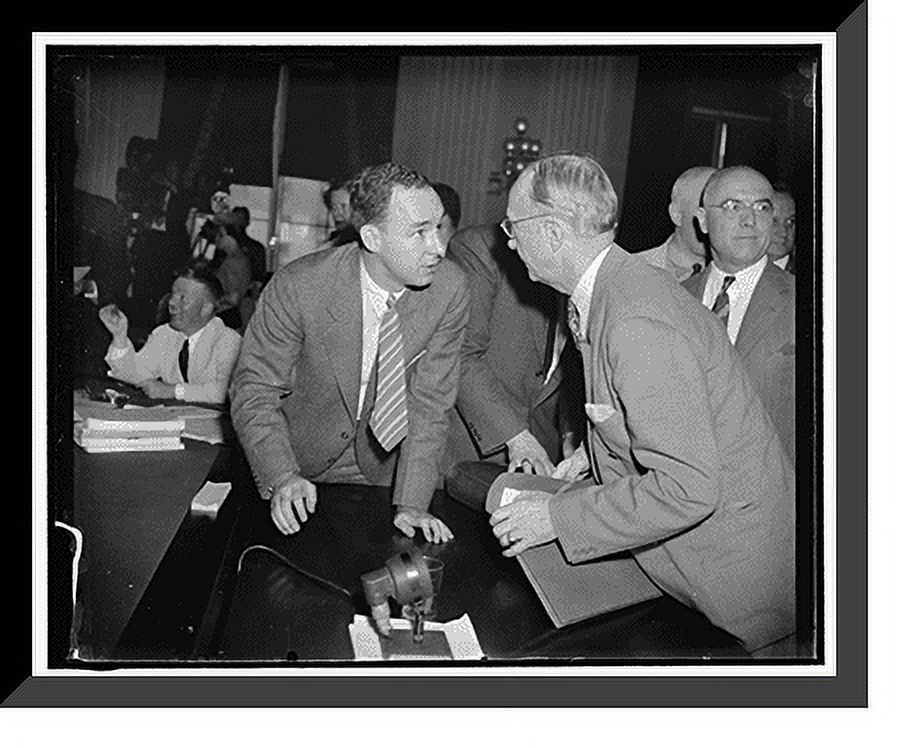 Historic Framed Print, The General faces his questioner. Washington, D ...