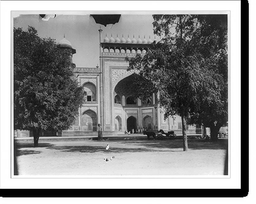 Historic Print, Agra - gateway to garden court of the Taj Mahal, 16" x ...