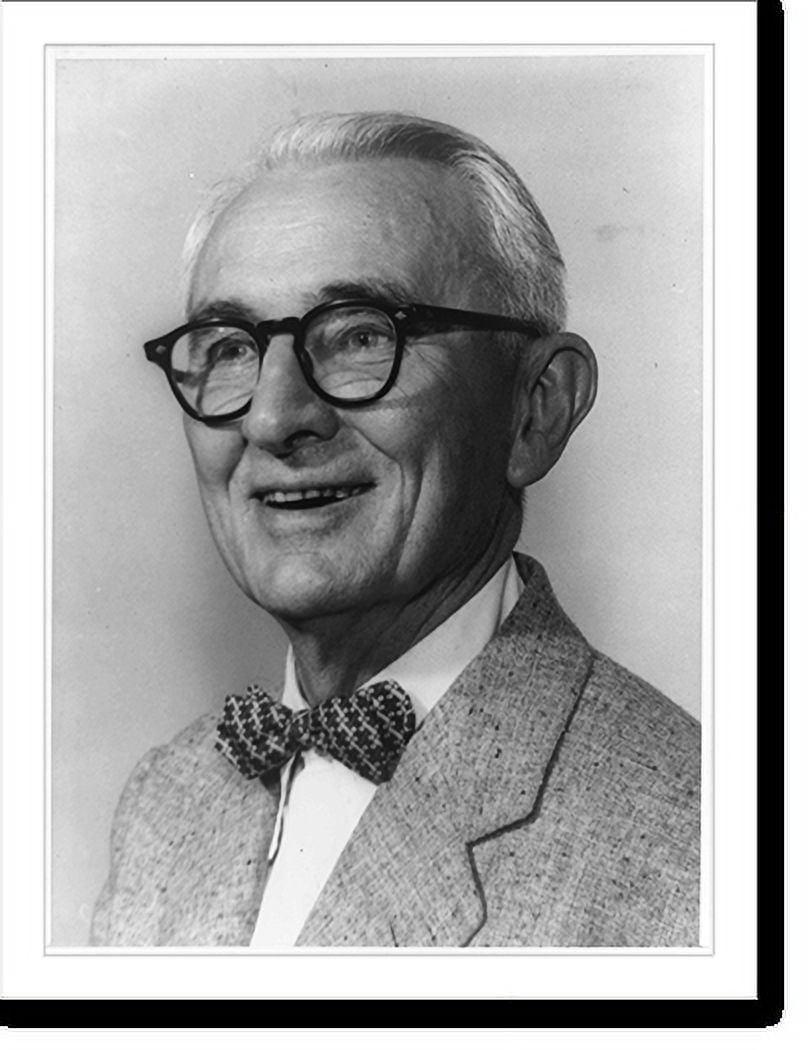 Historic Print, [Dale Carnegie, head-and-shoulders portrait, facing ...
