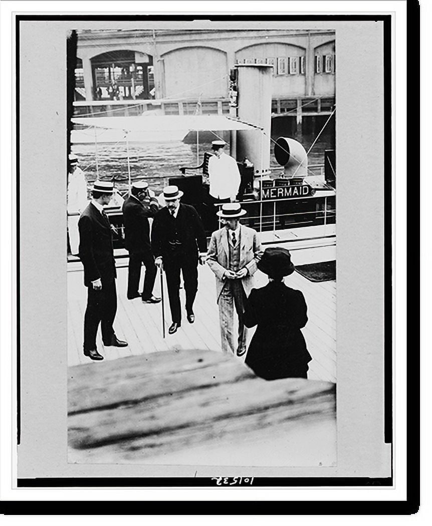 Historic Print, [J.P. Morgan, Jr., and his yacht, which he uses daily ...