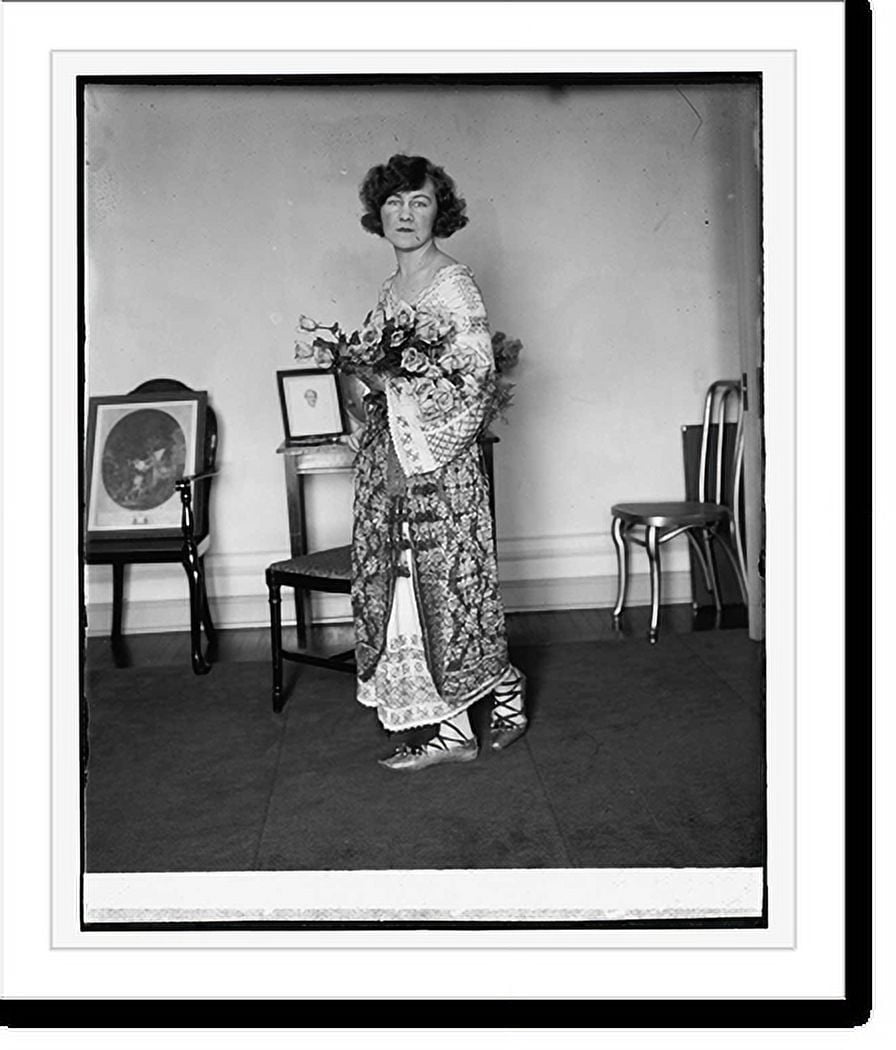 Historic Print, Madam Cardenas (Lay out), 18" x 24" - Walmart.com