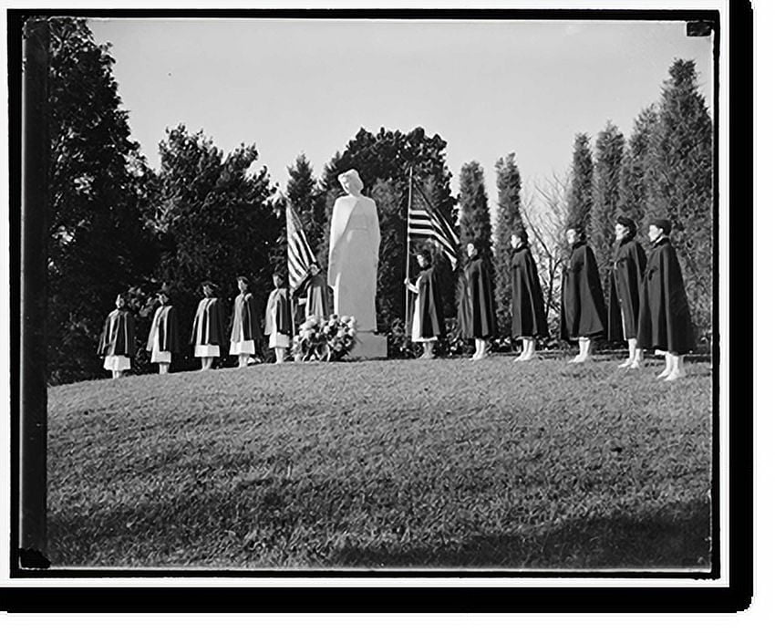 Historic Print, Memorial to Army and Navy Nurses. Washington, D.C., Nov ...