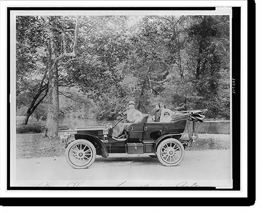 Historic Print, Mr. Chow and family in auto, 16" x 20" - Walmart.com