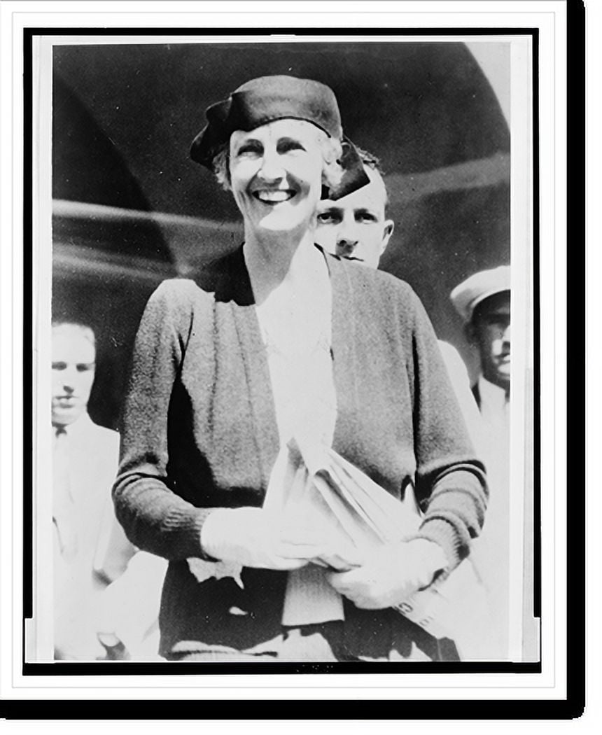 Historic Print, [Mrs. Granville Fortescue, half-length portrait, facing ...