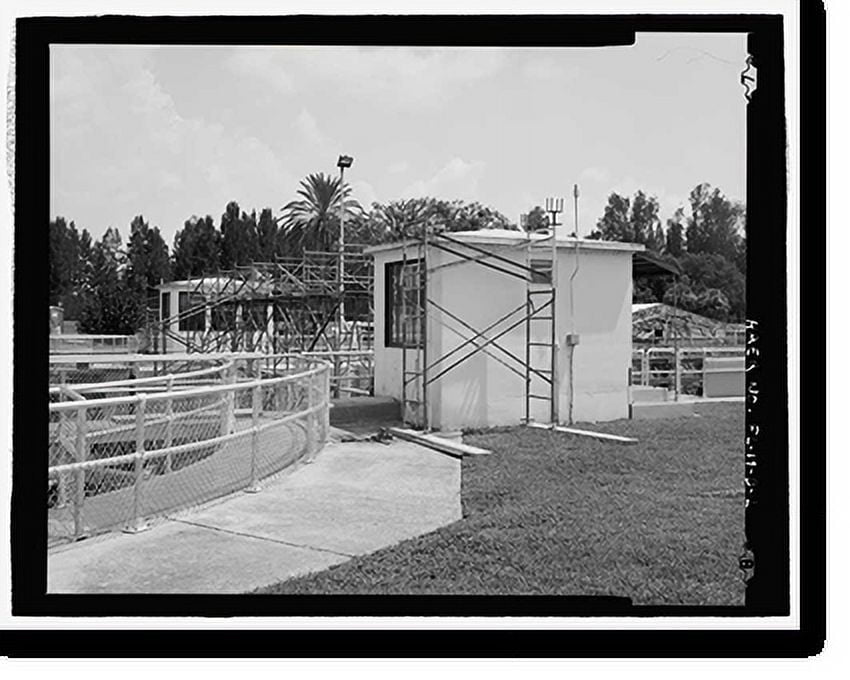 Historic Print, Ortona Lock, Lock No. 2, Machinery and Control Houses ...